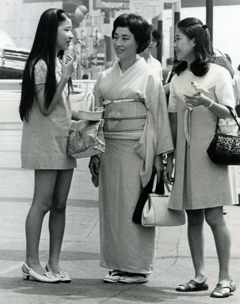 A Brief History of Japanese Fashion Eras - [NANIKA]